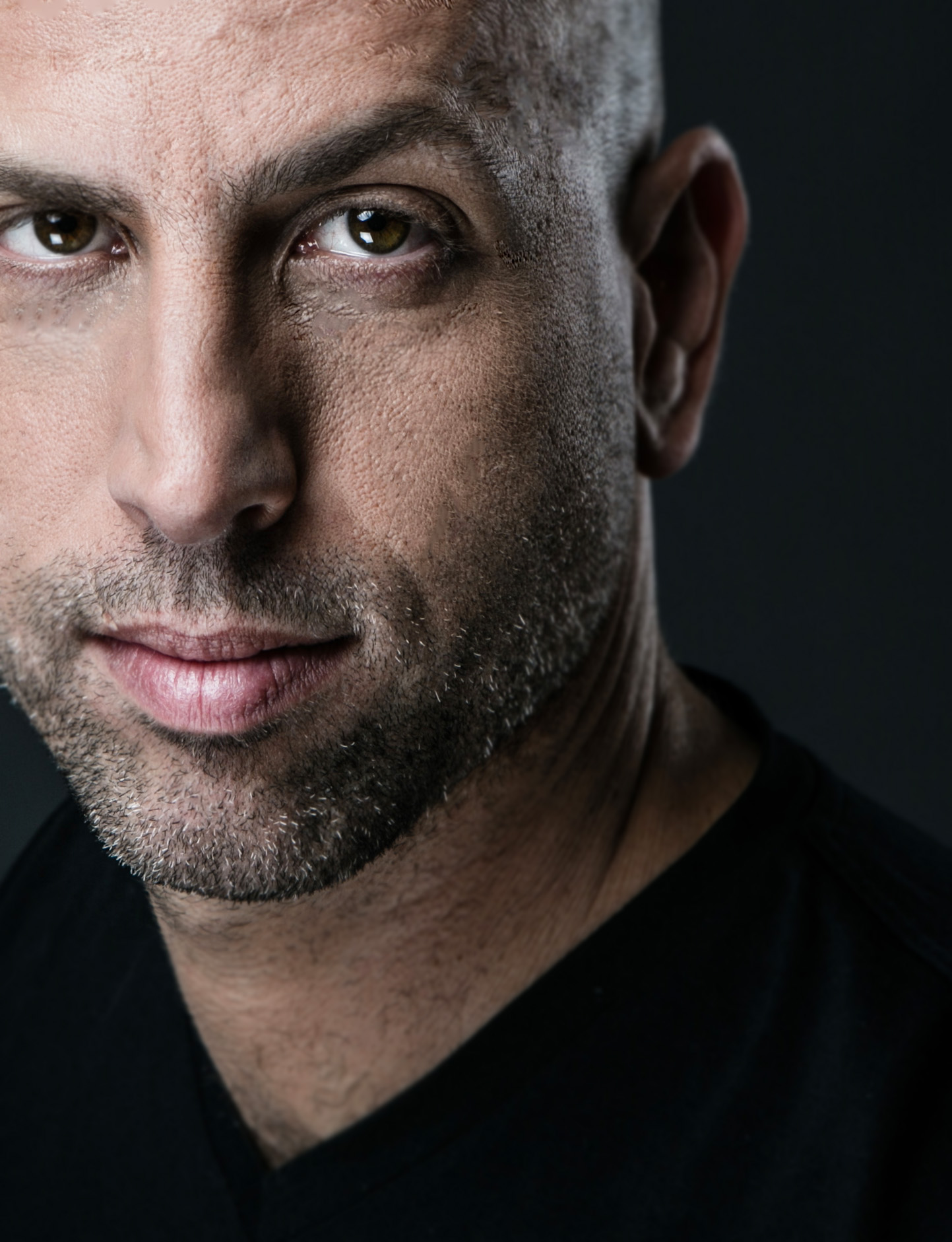 “Strong Men and Women”: Bodies of Metal Mesh by Ofer Rubin – On Art and ...