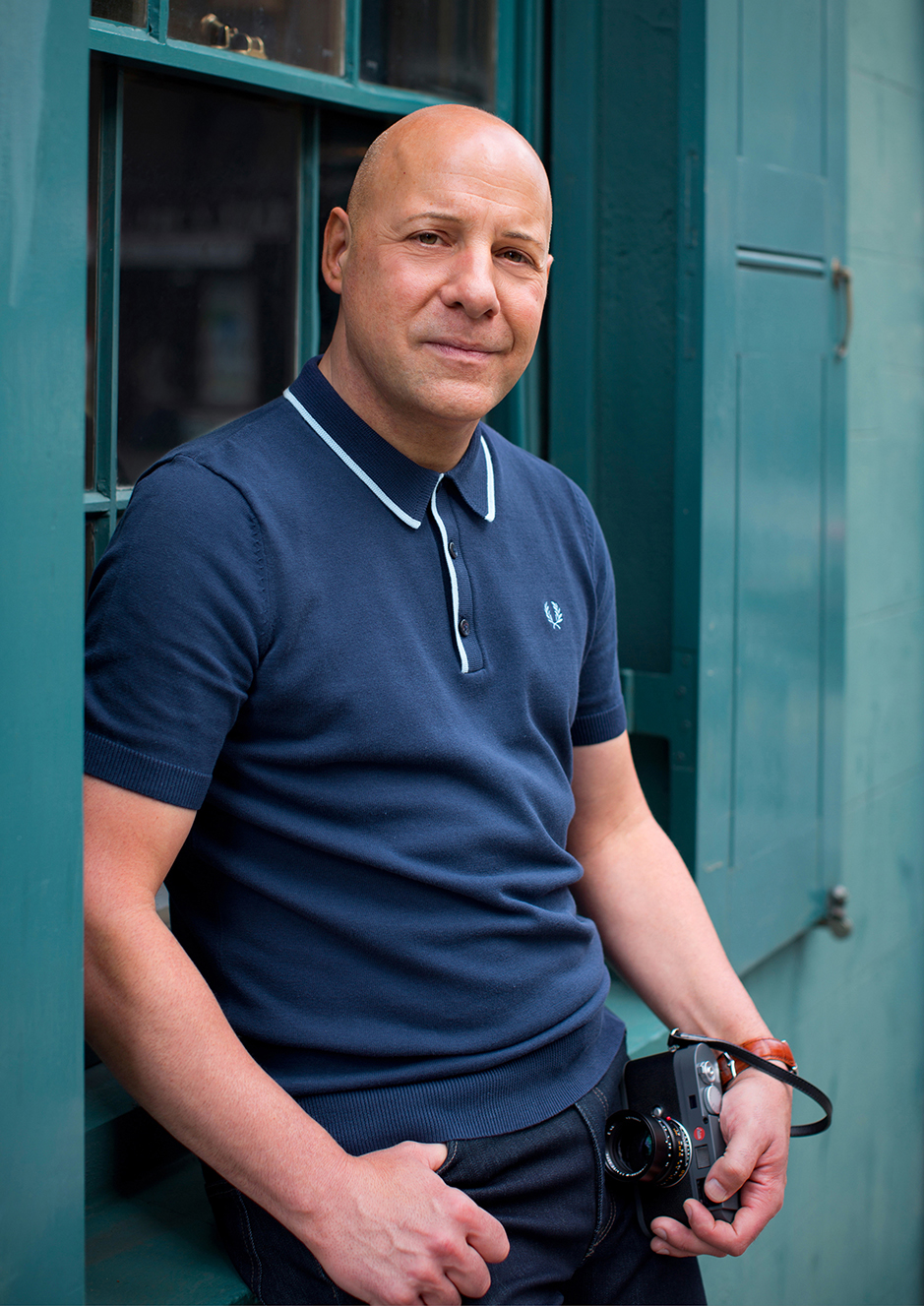 “Beautiful Strangers”: Peter Zelewski Celebrates the World’s Most ...